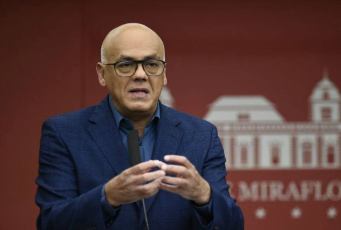 Diputados Ismael León, Gilbert Caro y Fernando Orozco están implicados ...